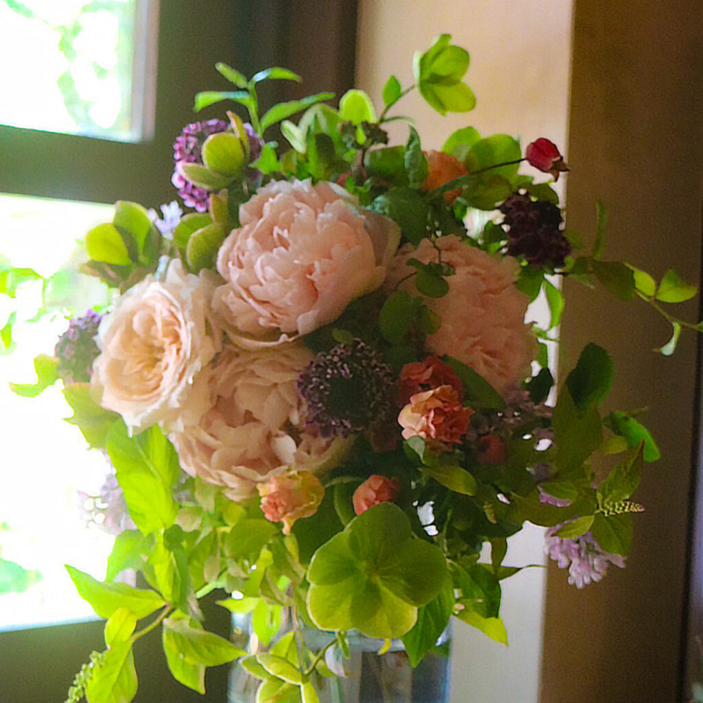 花香～kaka～ | 市川市本八幡の花屋です。花の持つ色，香りを大切にお届けしております。